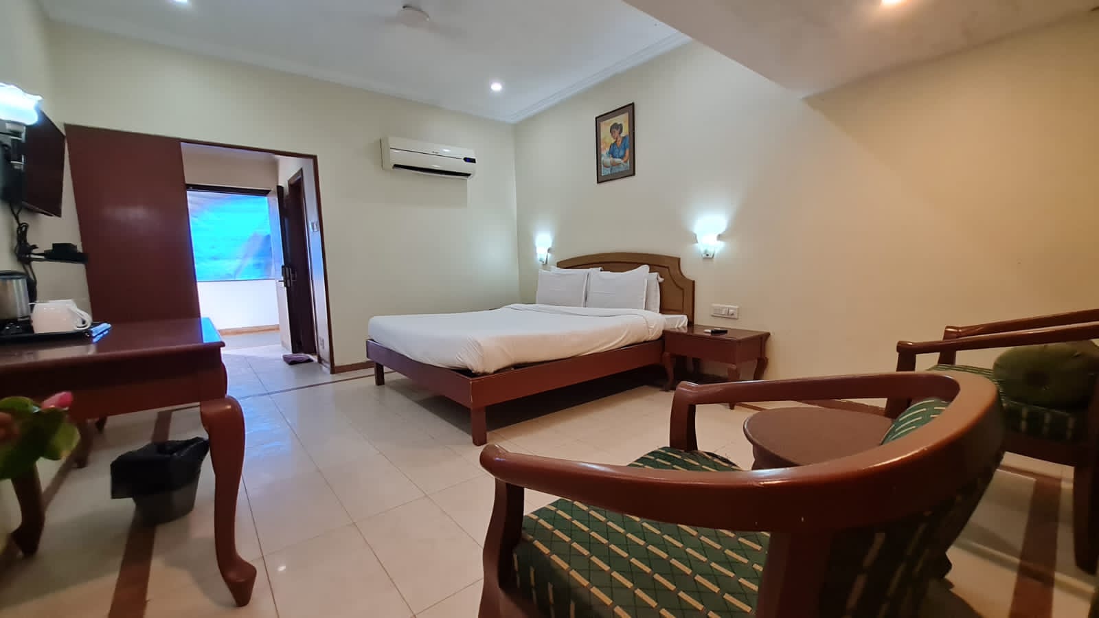 Sea View Delux Rooms | Delux Room Stay in Goa